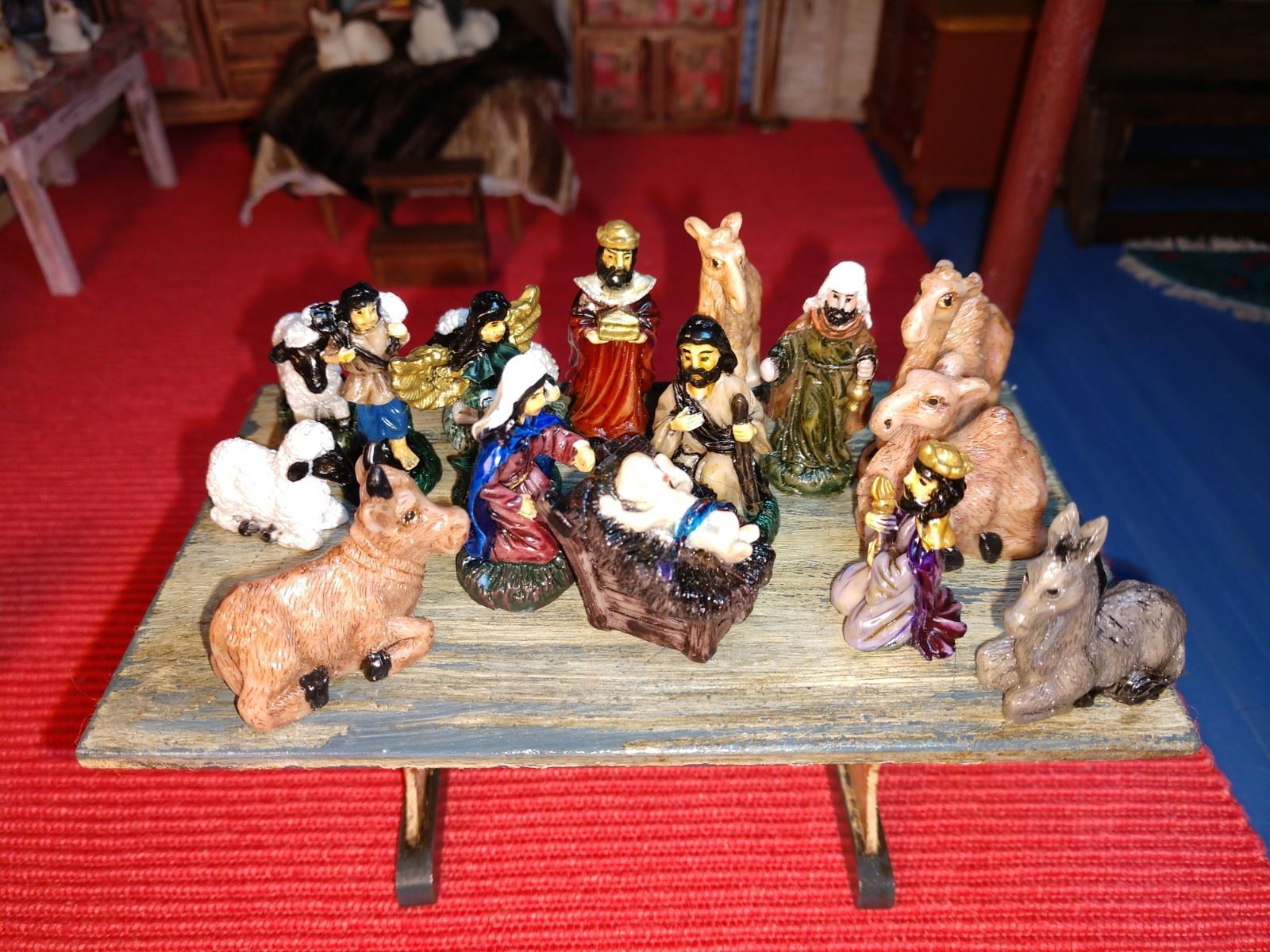 Miniature Nativity /Fabulous Refurbs